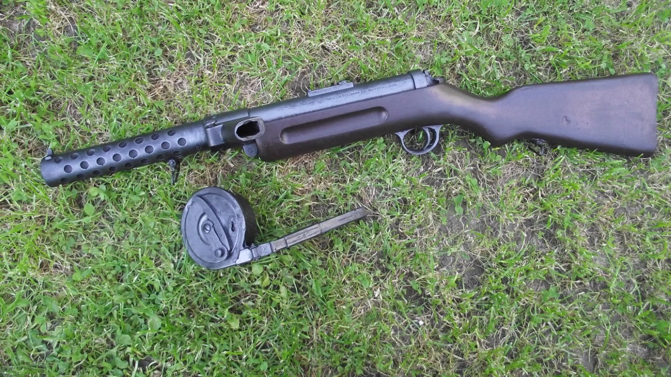 MP 18 SMG - Rubber Prop Gun – Shoot & Scoot